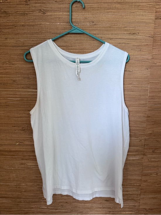 lululemon athletica | Tops | Lululemon Athletica White Sleeveless ...